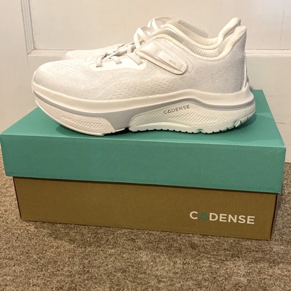 Cadense | Shoes | Cadense Adaptive Shoes Women Size 1 Tennis Shoes With ...